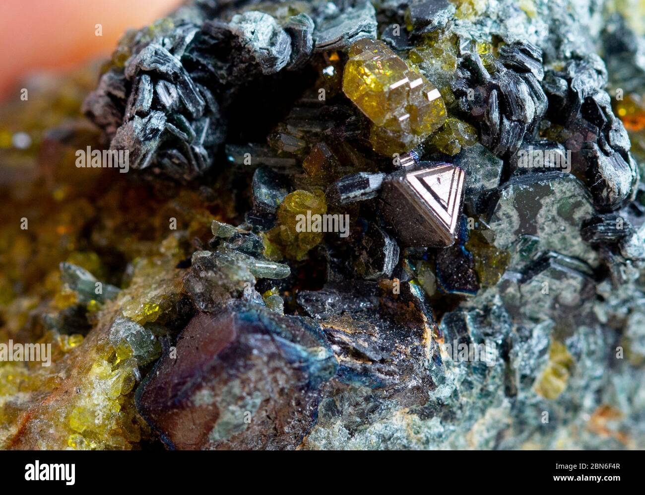 mineral specimen quartz gem stone rock geology Stock Photo - Alamy