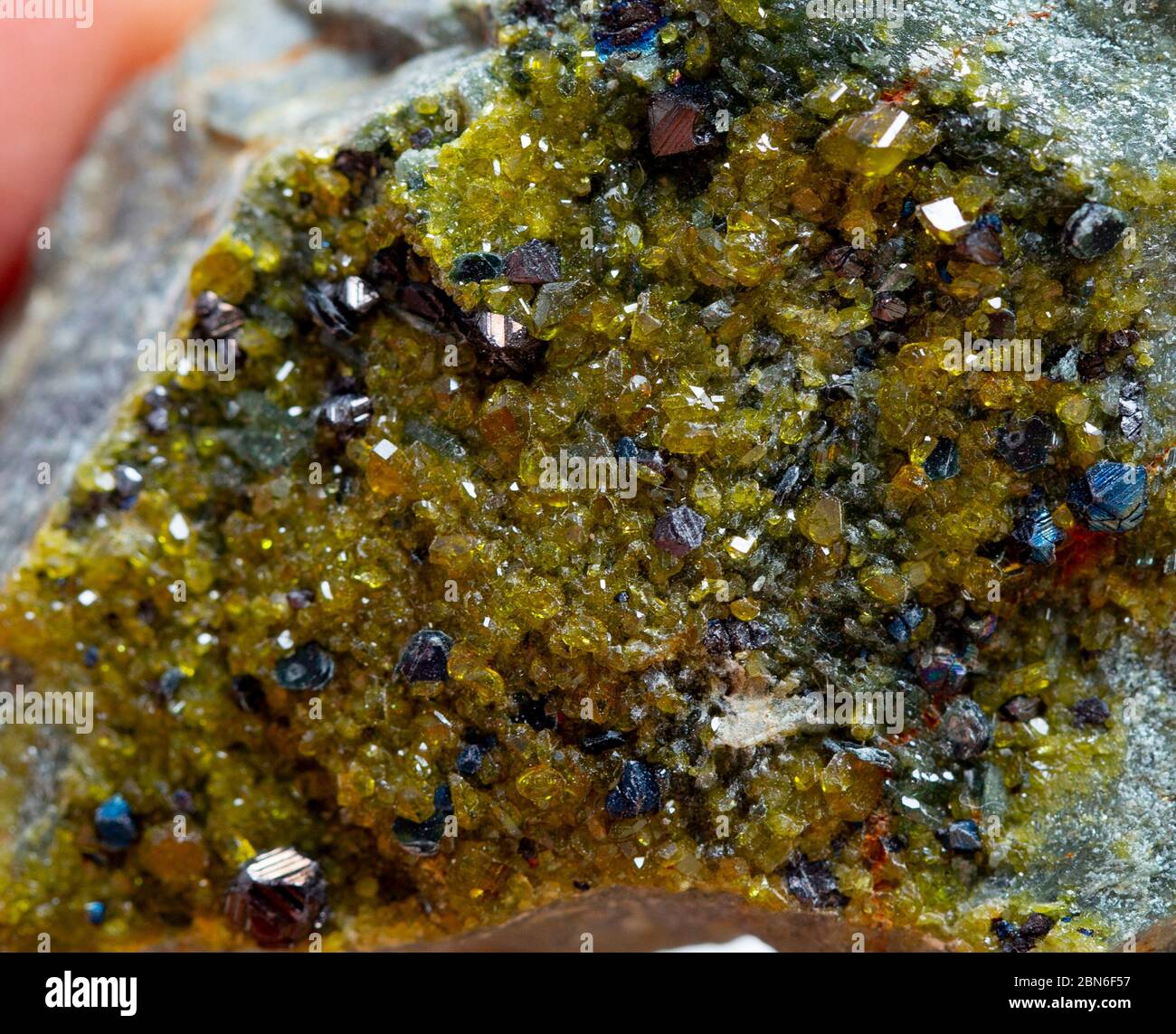 mineral specimen quartz gem stone rock geology Stock Photo - Alamy