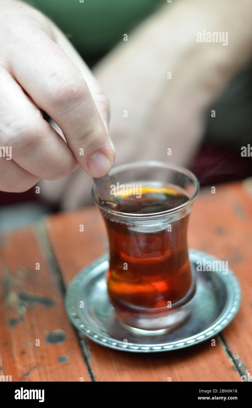 Middle eastern man pouring tea hi-res stock photography and images - Alamy
