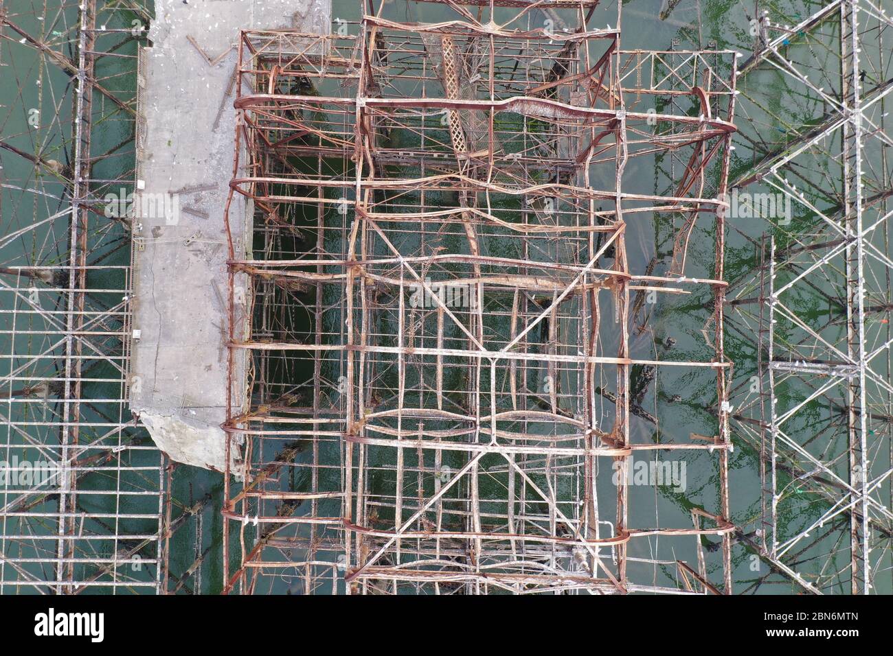 Burnt out remains of Brighton west pier Stock Photo - Alamy