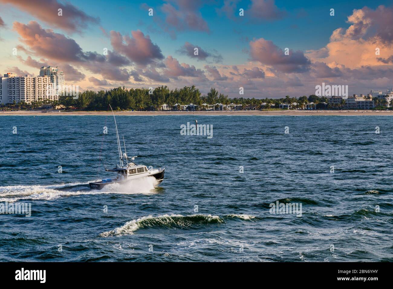 Luxury fishing boat hi-res stock photography and images - Alamy