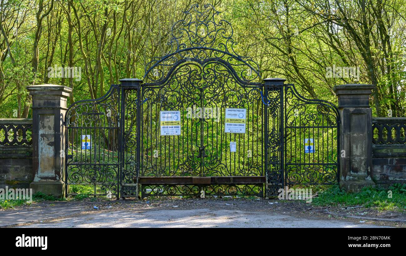Grade II listed buildings - Entrance gates to former Worsley New Hall ...