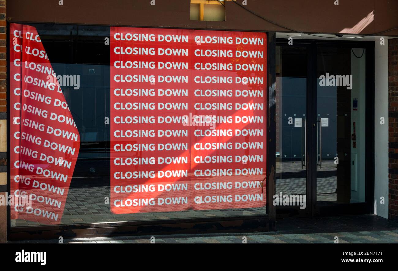 Closing down notice in a Liverpool store's window Stock Photo - Alamy