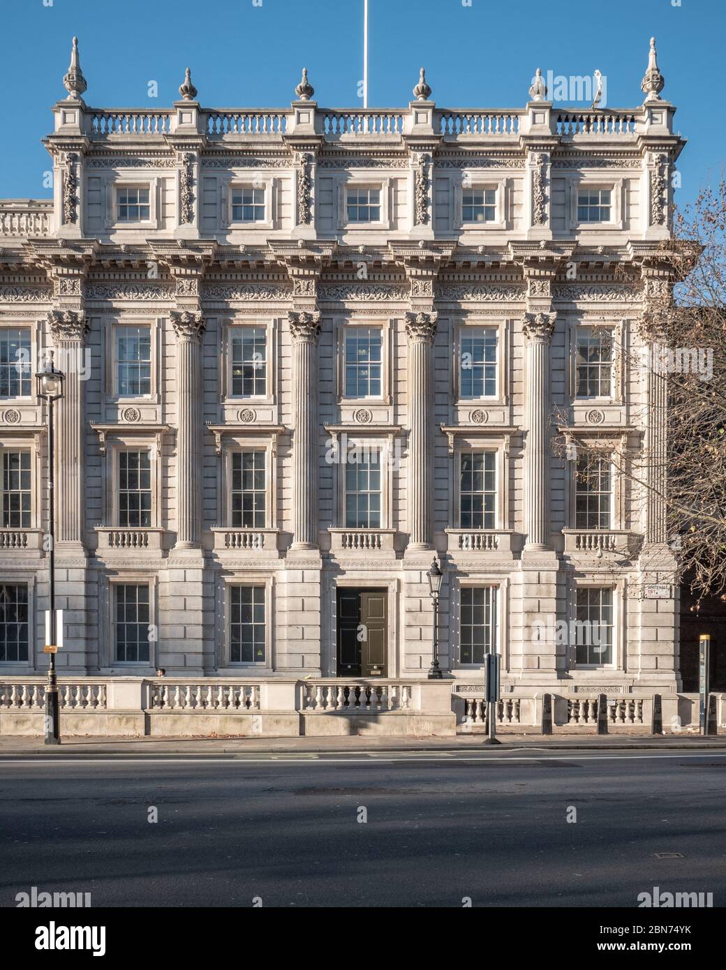 Foreign office whitehall hi-res stock photography and images - Alamy