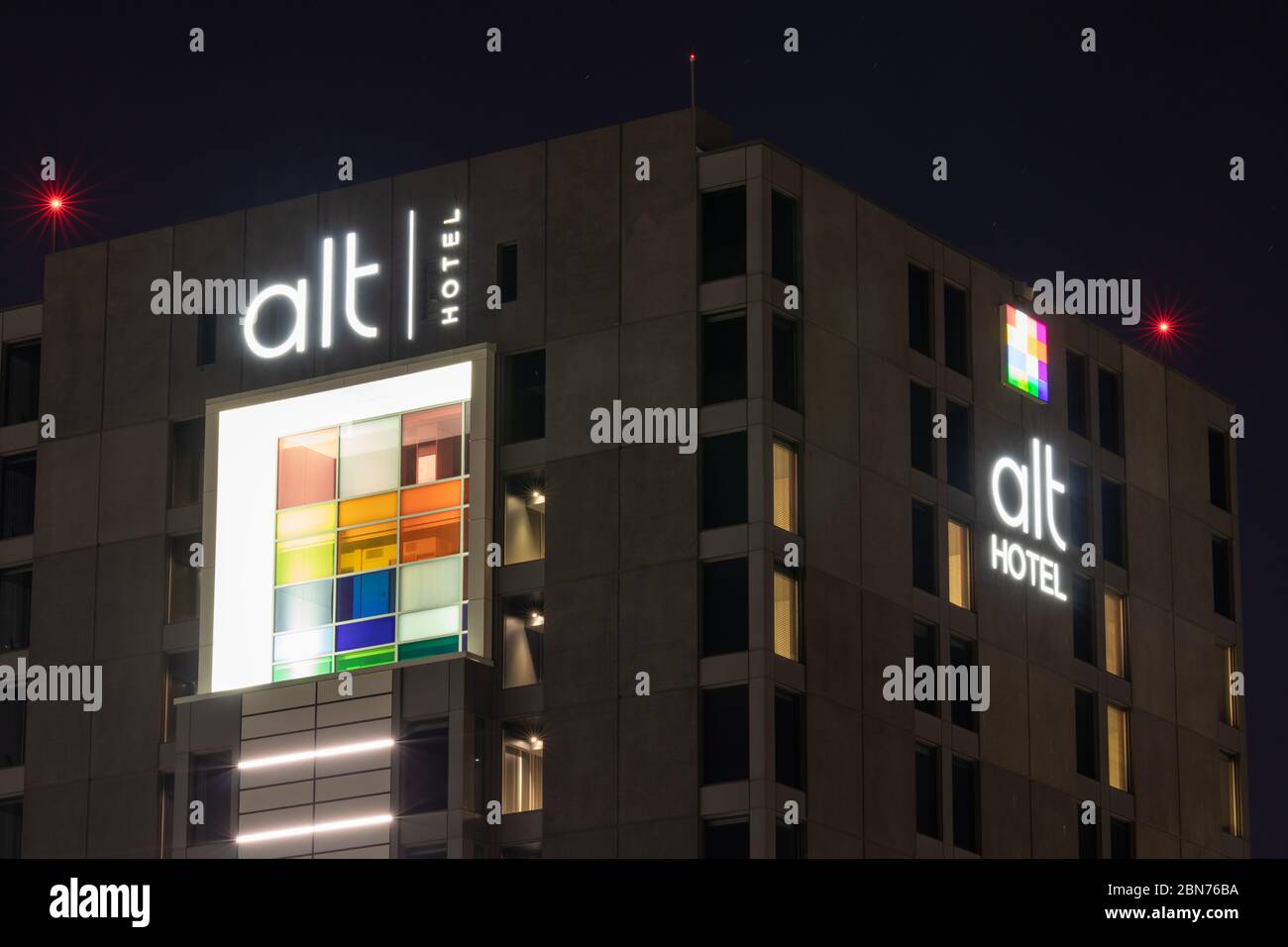 Luxury logos hi-res stock photography and images - Alamy