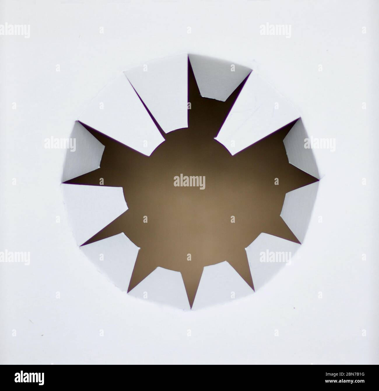 Packaging for delicate items hi-res stock photography and images - Alamy