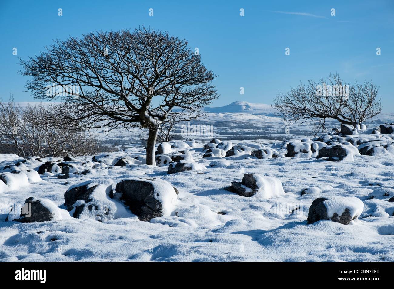 Snow - Farleton Knott, Cumbria Stock Photo - Alamy