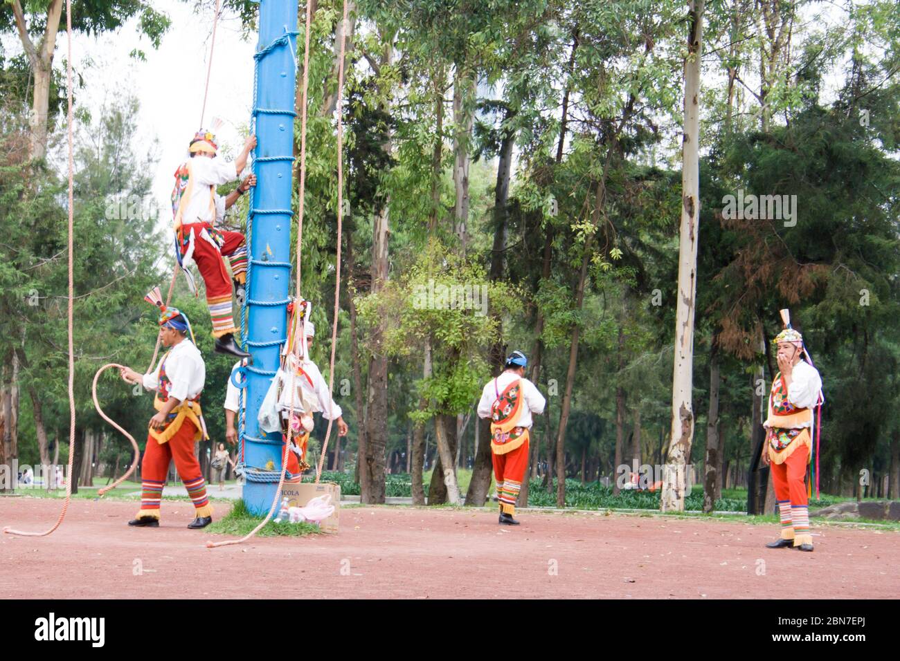 'Danza de Los Voladores', Ritual Ceremony of the Voladores, Cultural ...