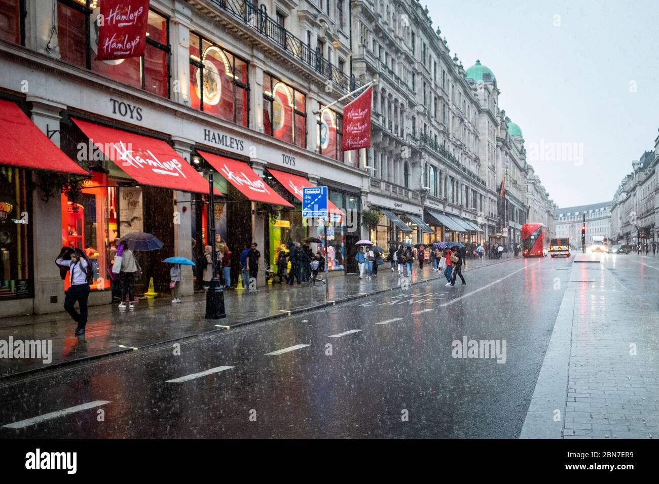 London- November 2019: Regent Street during a heavy rainstorm Stock ...