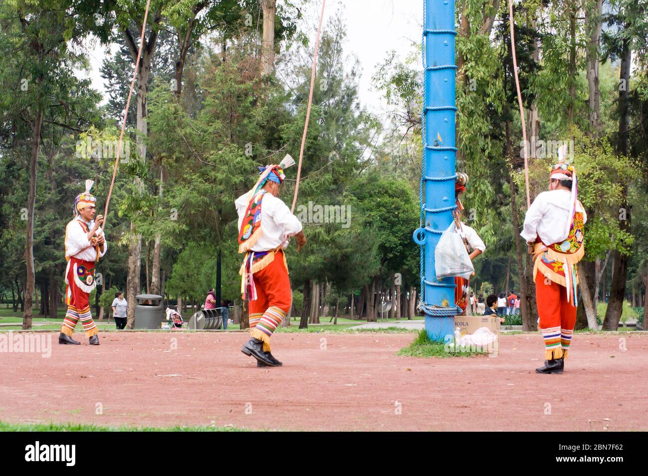 'Danza de Los Voladores', Ritual Ceremony of the Voladores, Cultural ...
