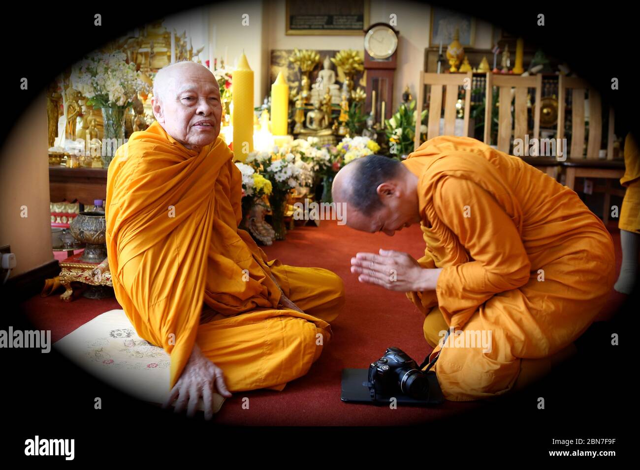 Wat Buddhapadipa ,Temple in London It was the first Buddhist temple to ...