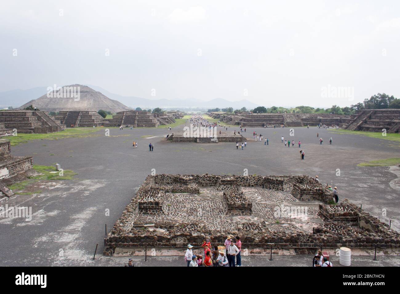 Teotihuacán, State of Mexico, Mexico - Pyramid of the Sun and the Moon ...