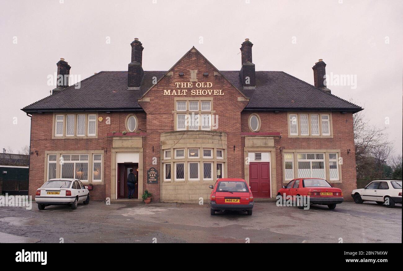 1997, Malt Shovel Pub, Wakefield, West Yorkshire, Northern England ...