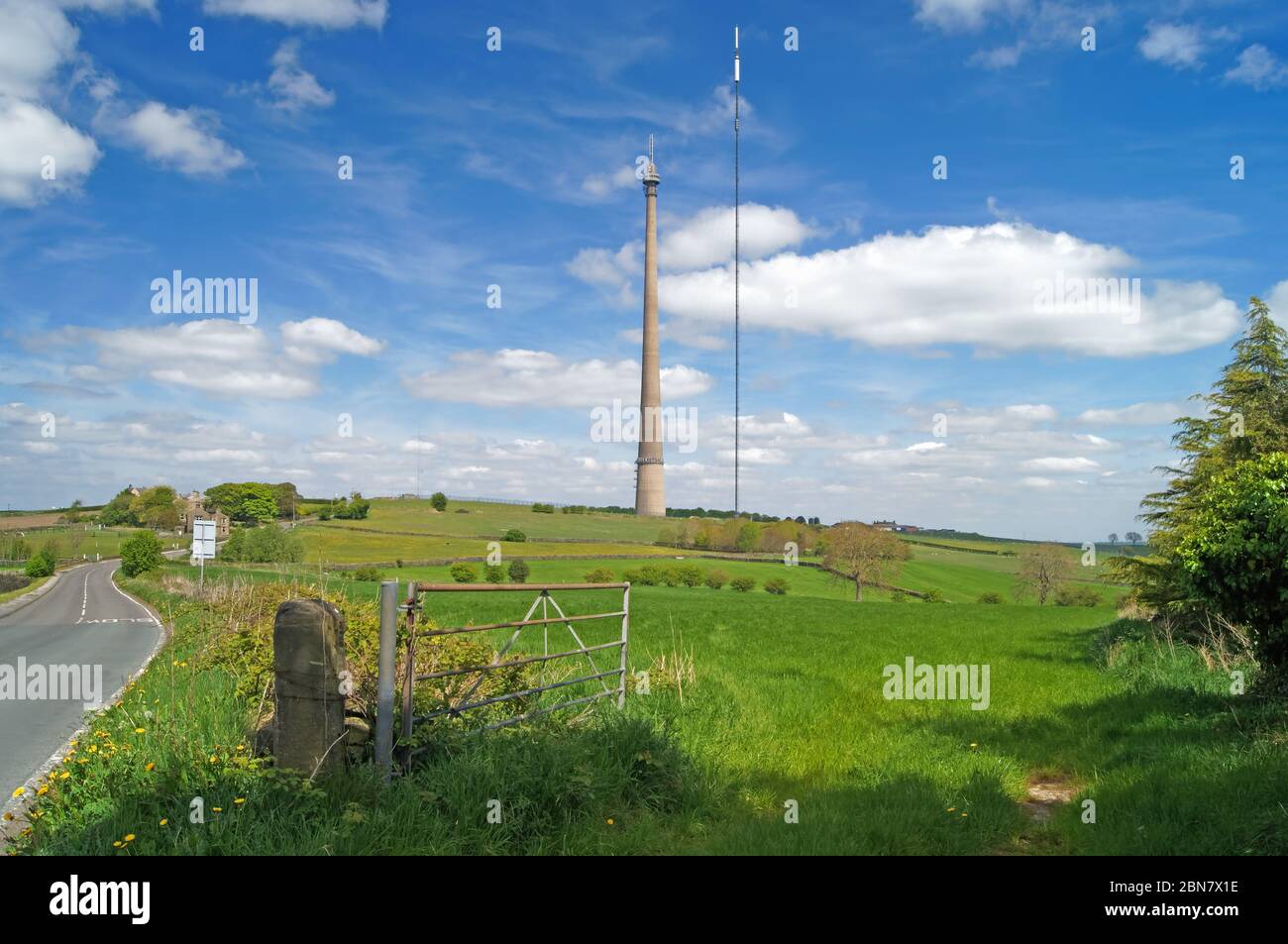 Arqiva emley moor tower hi-res stock photography and images - Alamy