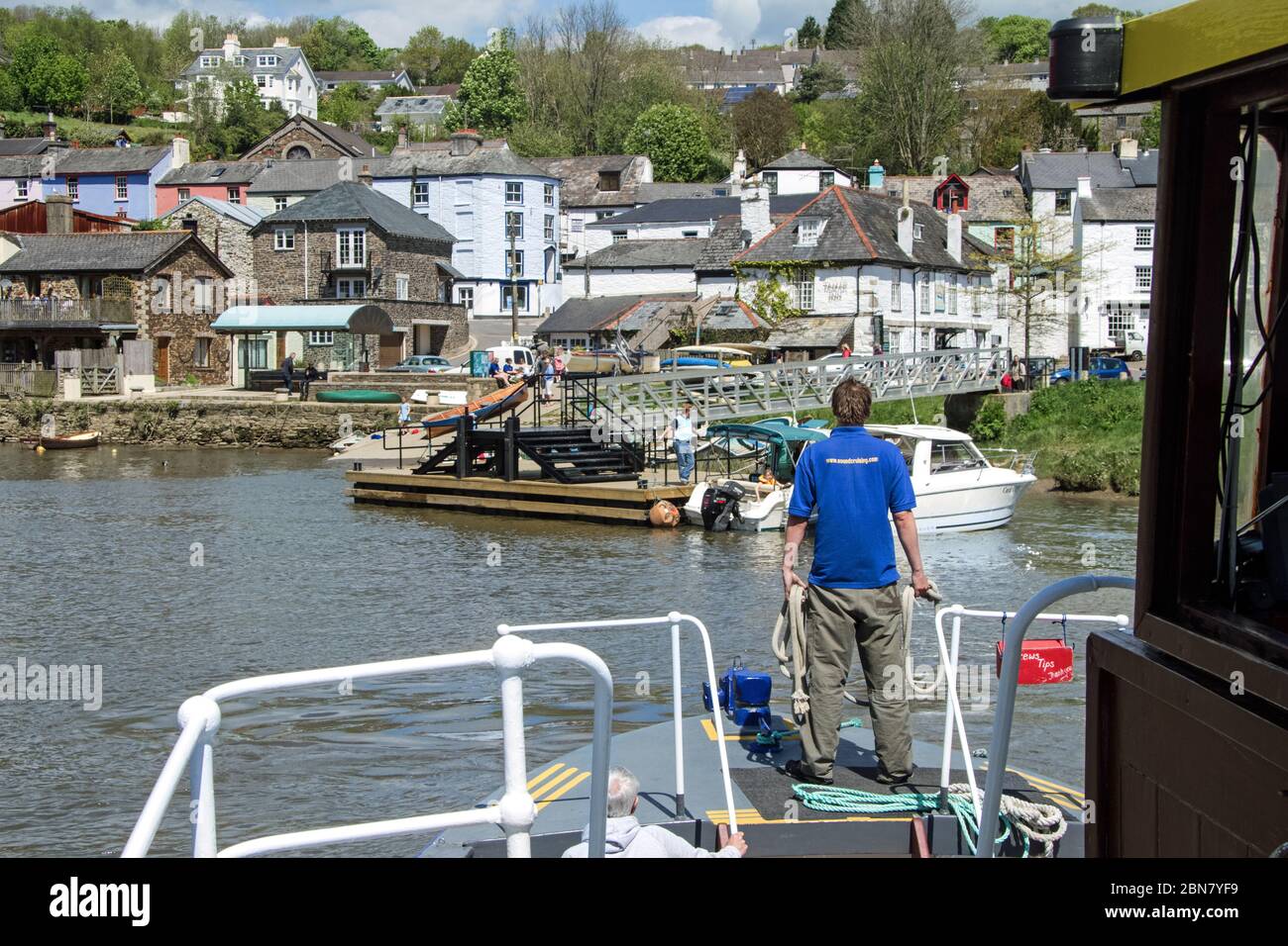 River boat docking at Calstock on the Cornish side of the River Tamar ...