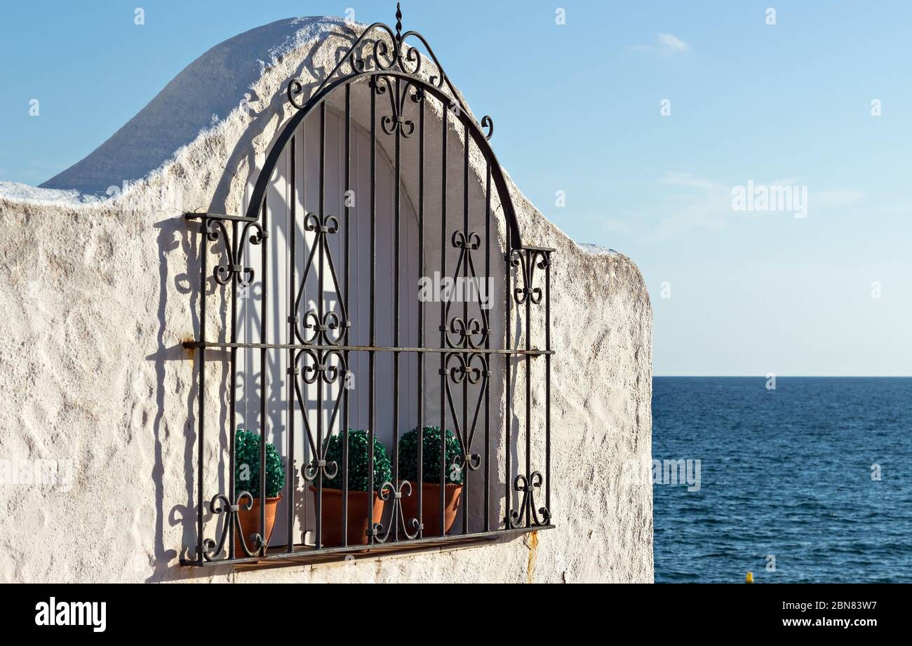 Fence overlooking hi-res stock photography and images - Alamy