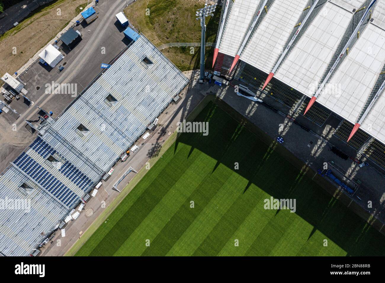 Football stadium stands birds eye view hi-res stock photography and ...