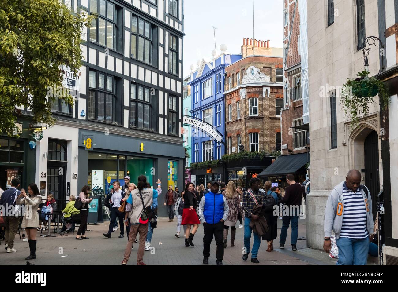Soho street scene london hi-res stock photography and images - Alamy