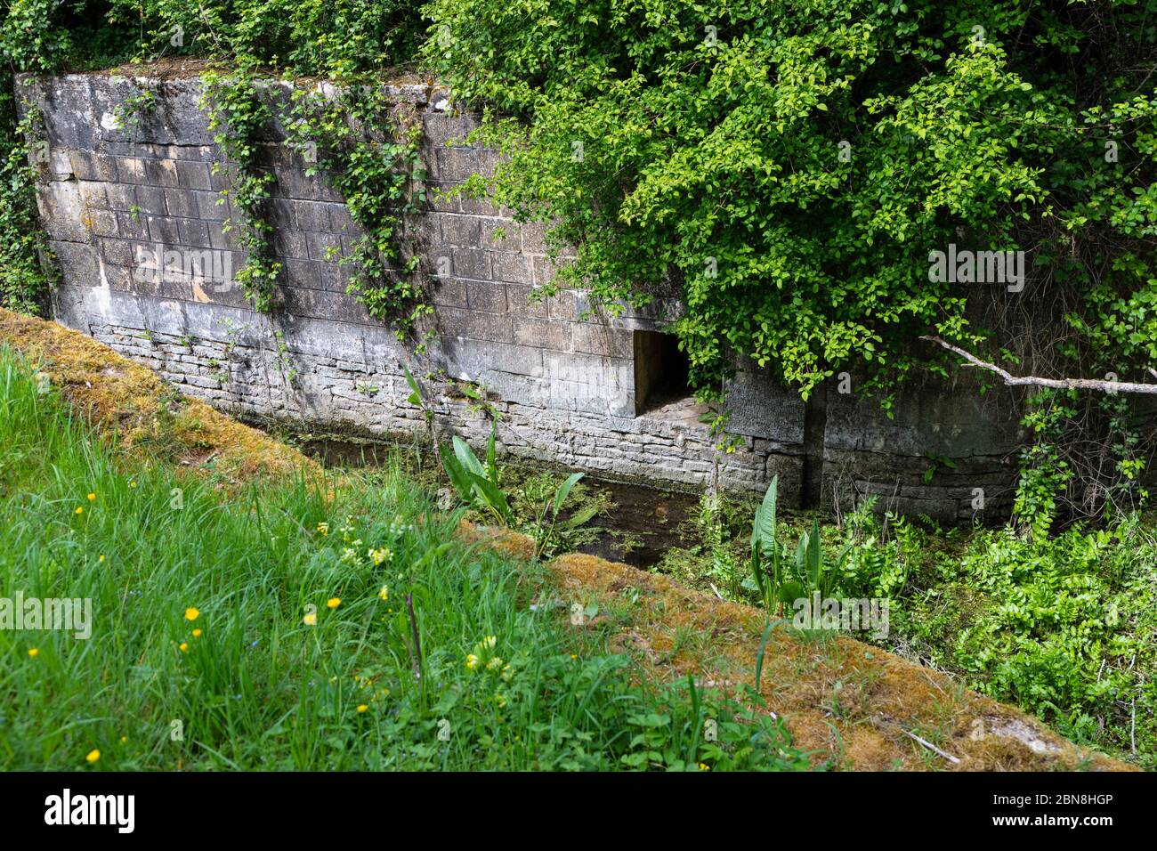 The Thames Path is a National Trail following the River Thames from its ...