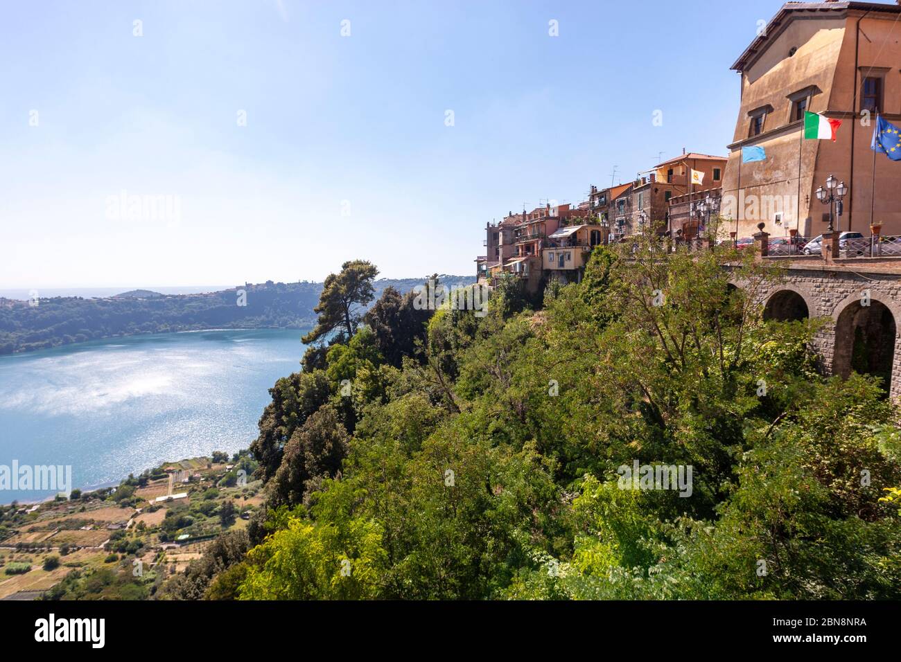 Lago di nemi hi-res stock photography and images - Alamy