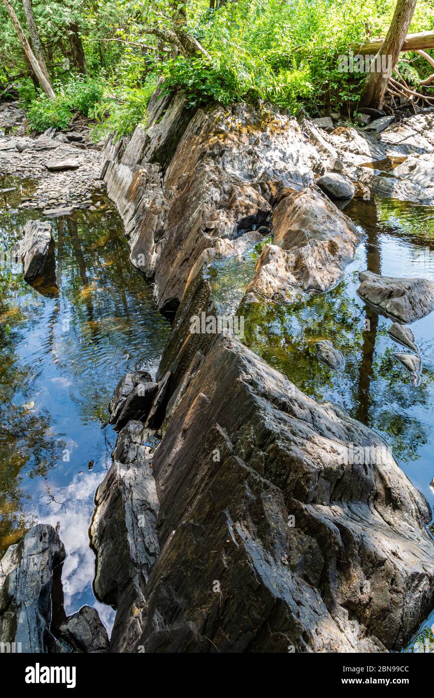 Rocky ridge river hi-res stock photography and images - Alamy