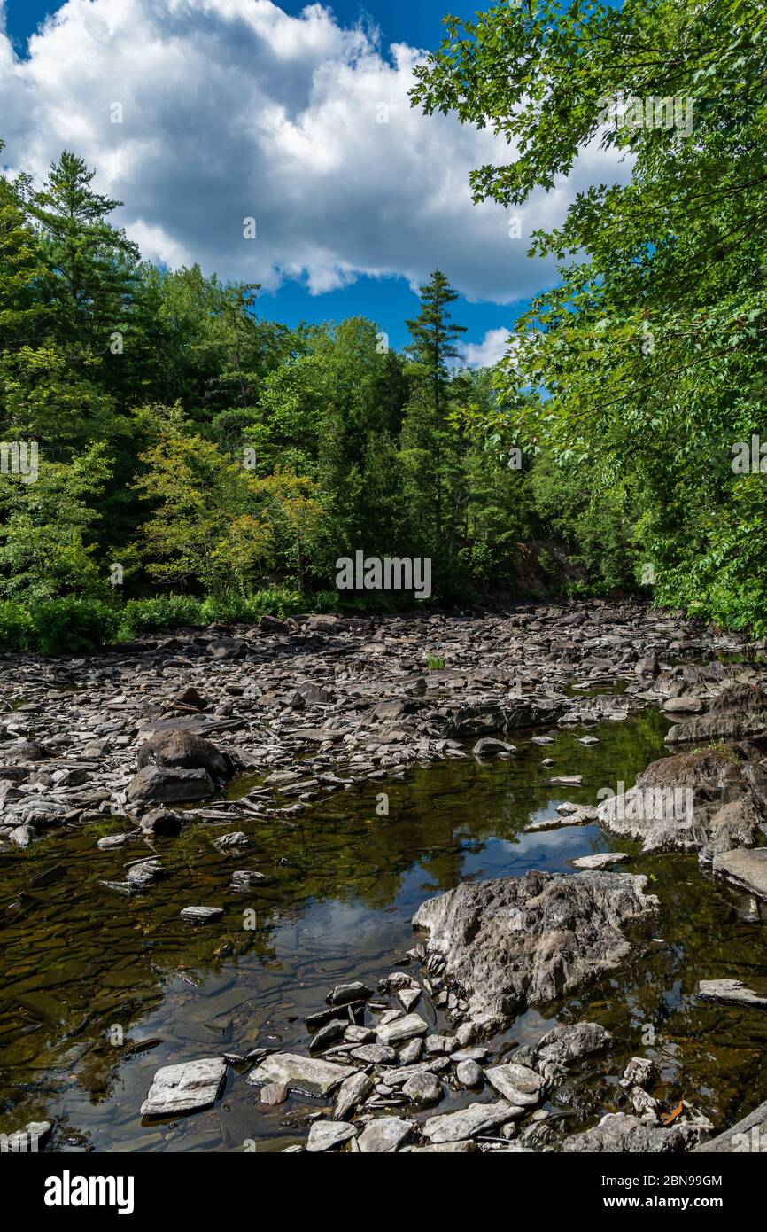 Low flow river hi-res stock photography and images - Alamy