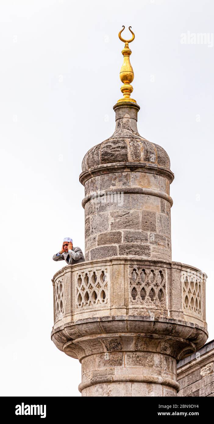 Muezzin hi-res stock photography and images - Alamy