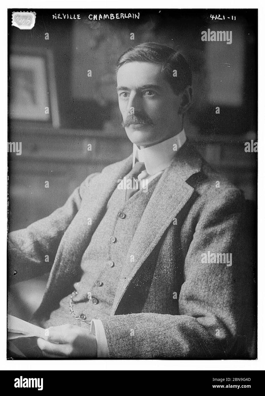 Neville chamberlain paper hi-res stock photography and images - Alamy