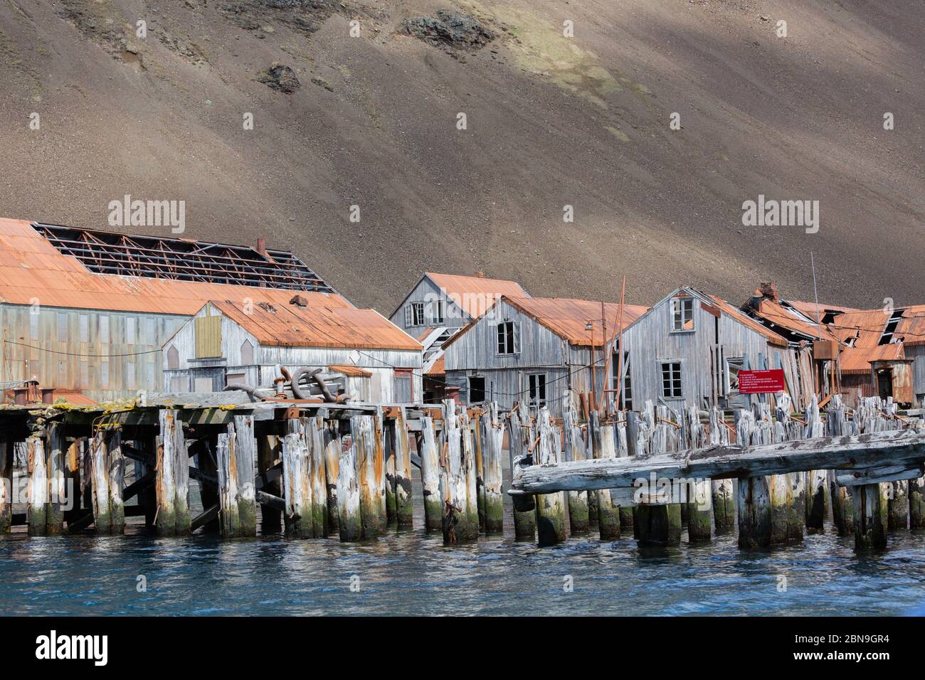 Antique buildings of whaling village on South Georgia Stock Photo - Alamy