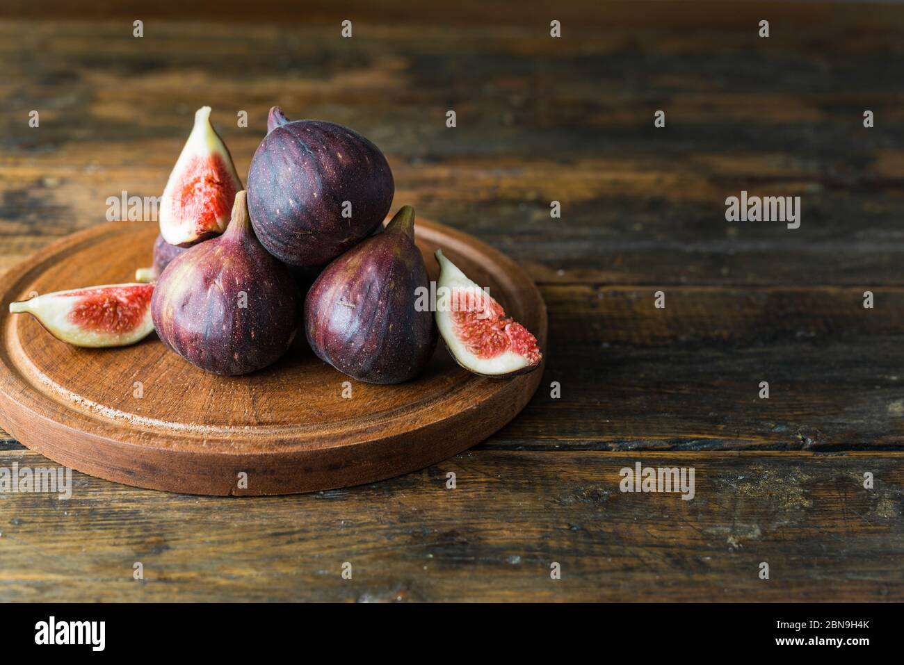 Fig wasp with figs hi-res stock photography and images - Alamy