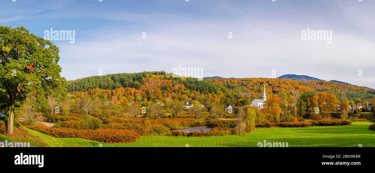 Panoramic view of autumn colours and the famous white Stowe Community ...
