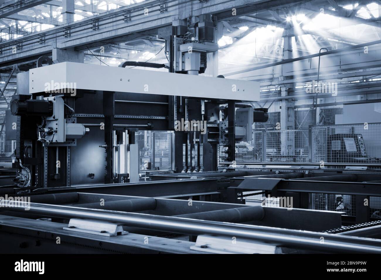 Modern machine horizontal drilling hi-res stock photography and images ...
