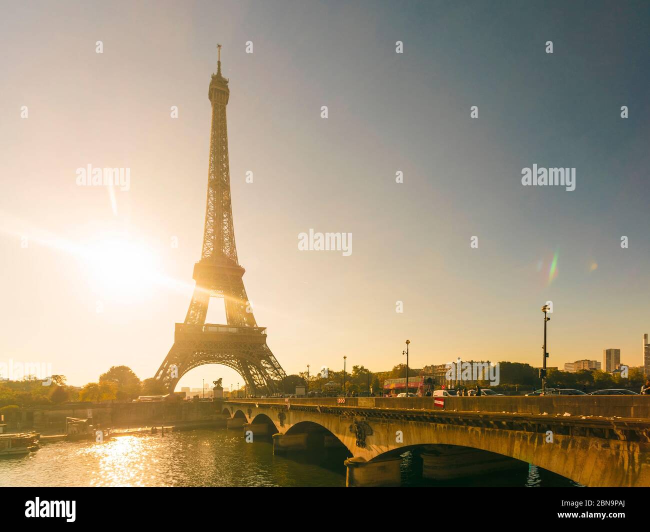 Eiffel tower side view hi-res stock photography and images - Alamy