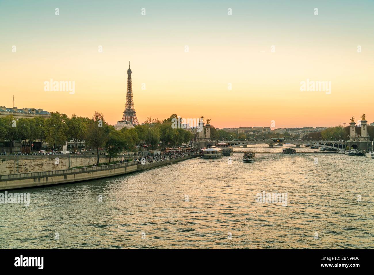 Morning view famous eiffel hi-res stock photography and images - Alamy