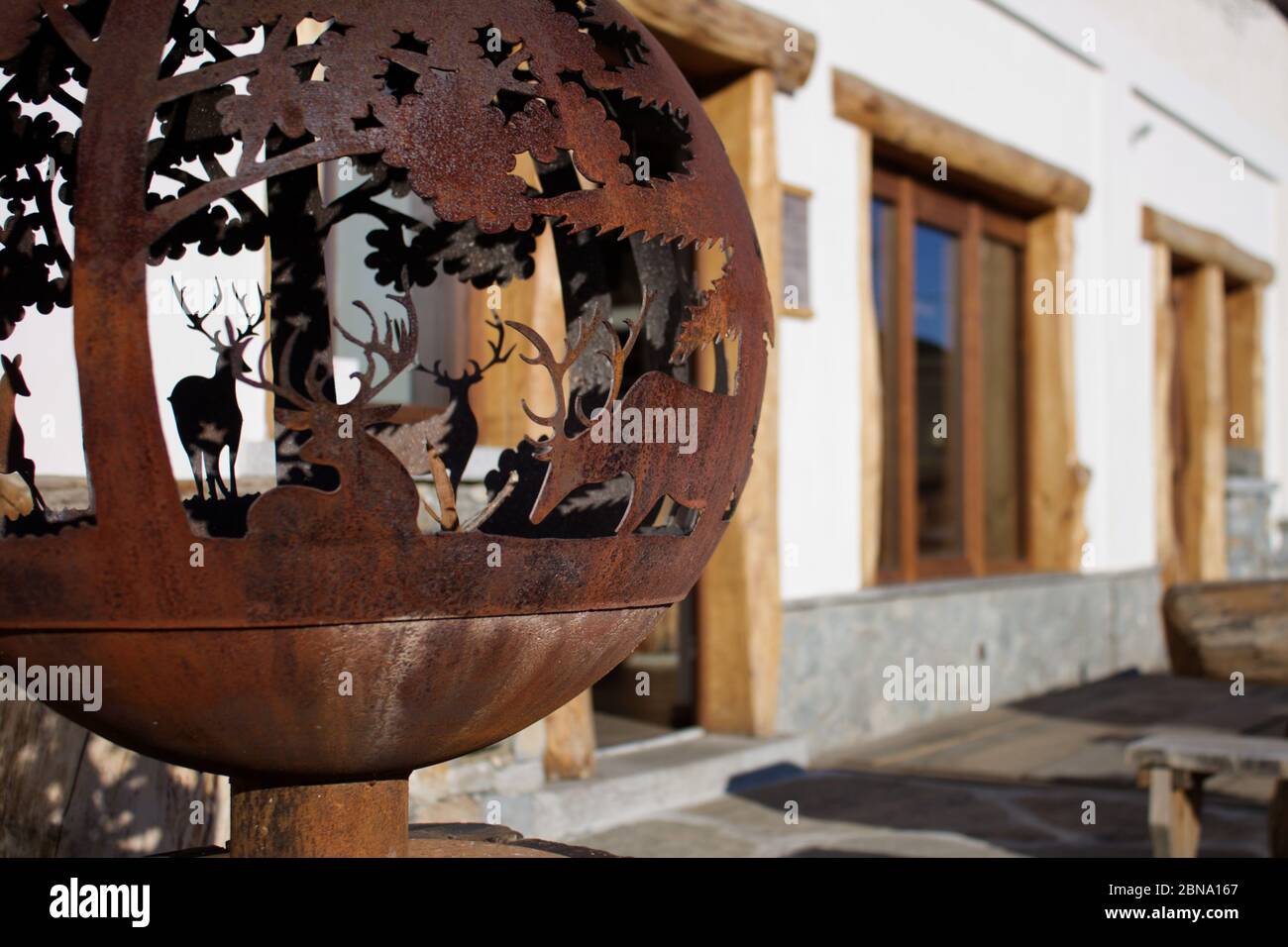 Wrought iron sculpture hi-res stock photography and images - Alamy