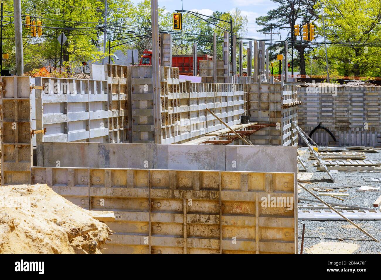 Formwork form work concrete slab hi-res stock photography and images ...