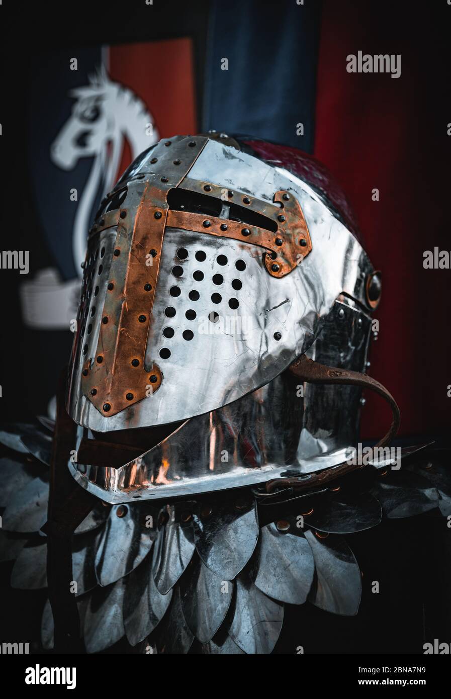 Medieval knight man face head hi-res stock photography and images - Alamy