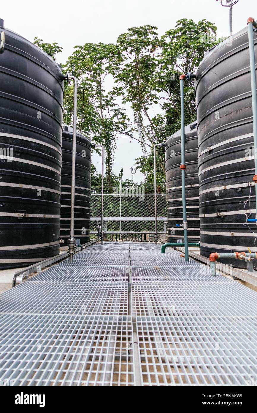 Industrial design structure tank pipeline hi-res stock photography and ...