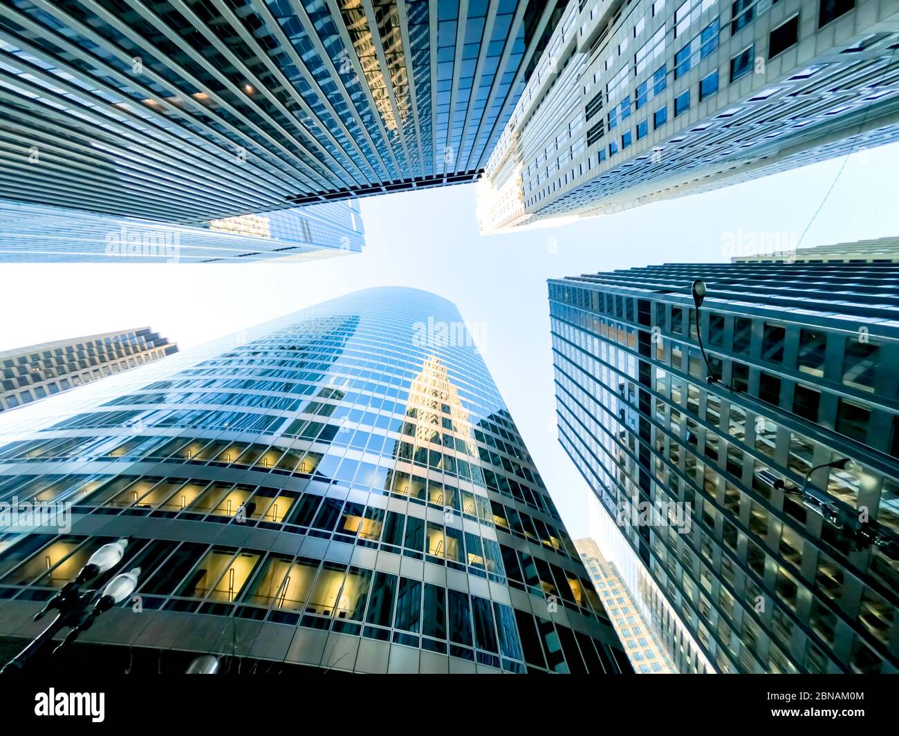 Upward view of chicago skyscrapers and tall office buildings ...