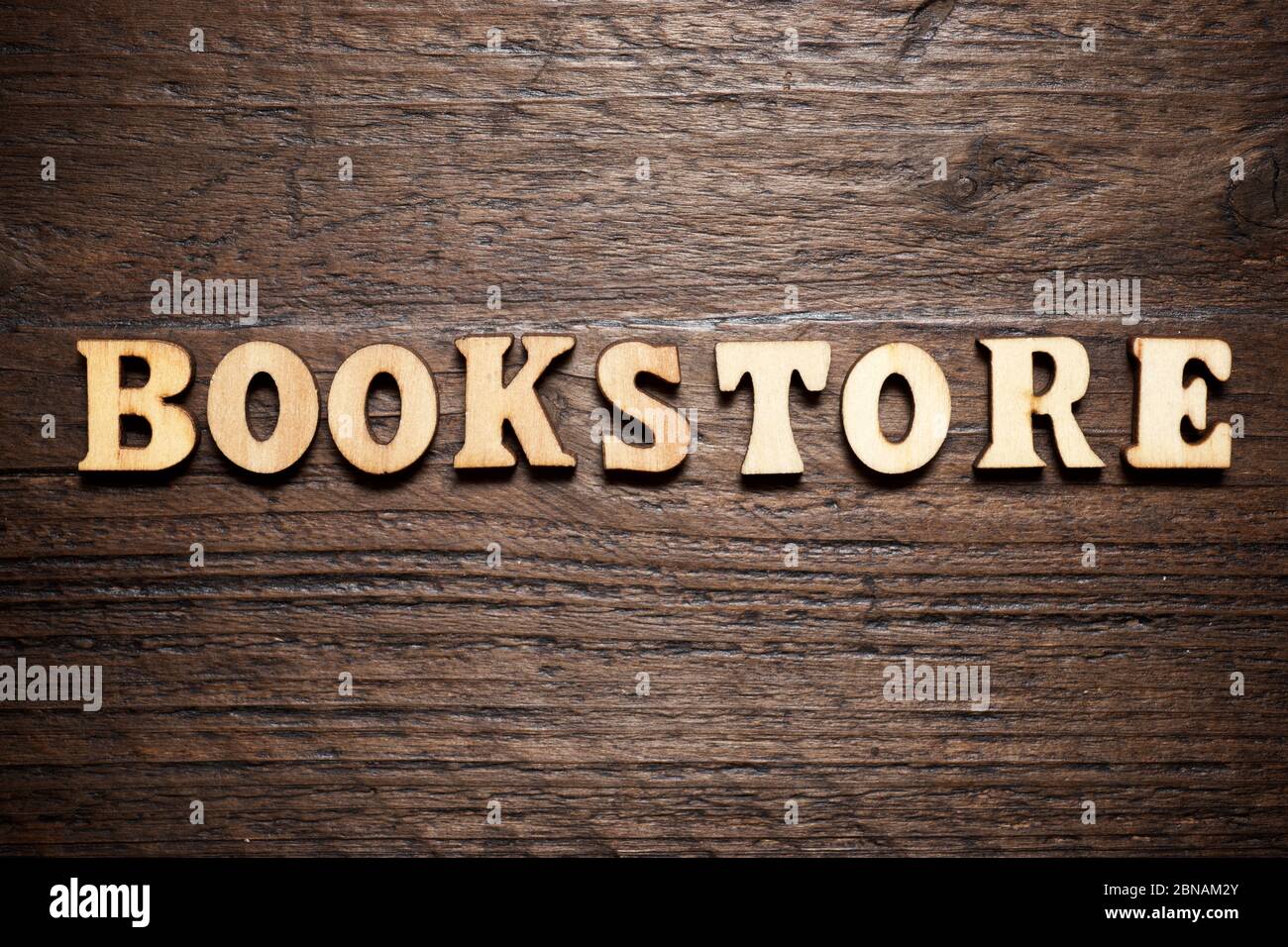 Bookstore reading material hi-res stock photography and images - Alamy