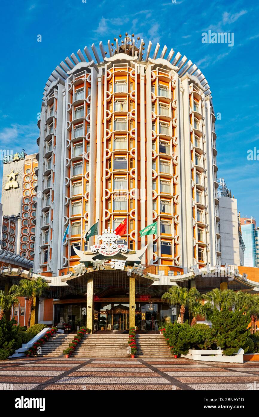 Main facade of the Hotel Lisboa. Macau, China Stock Photo - Alamy
