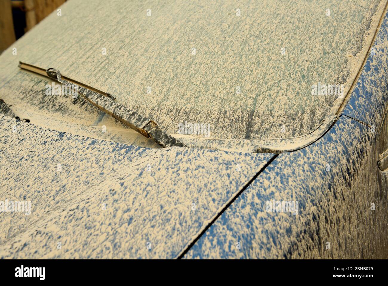 Opaque windscreen hi-res stock photography and images - Alamy