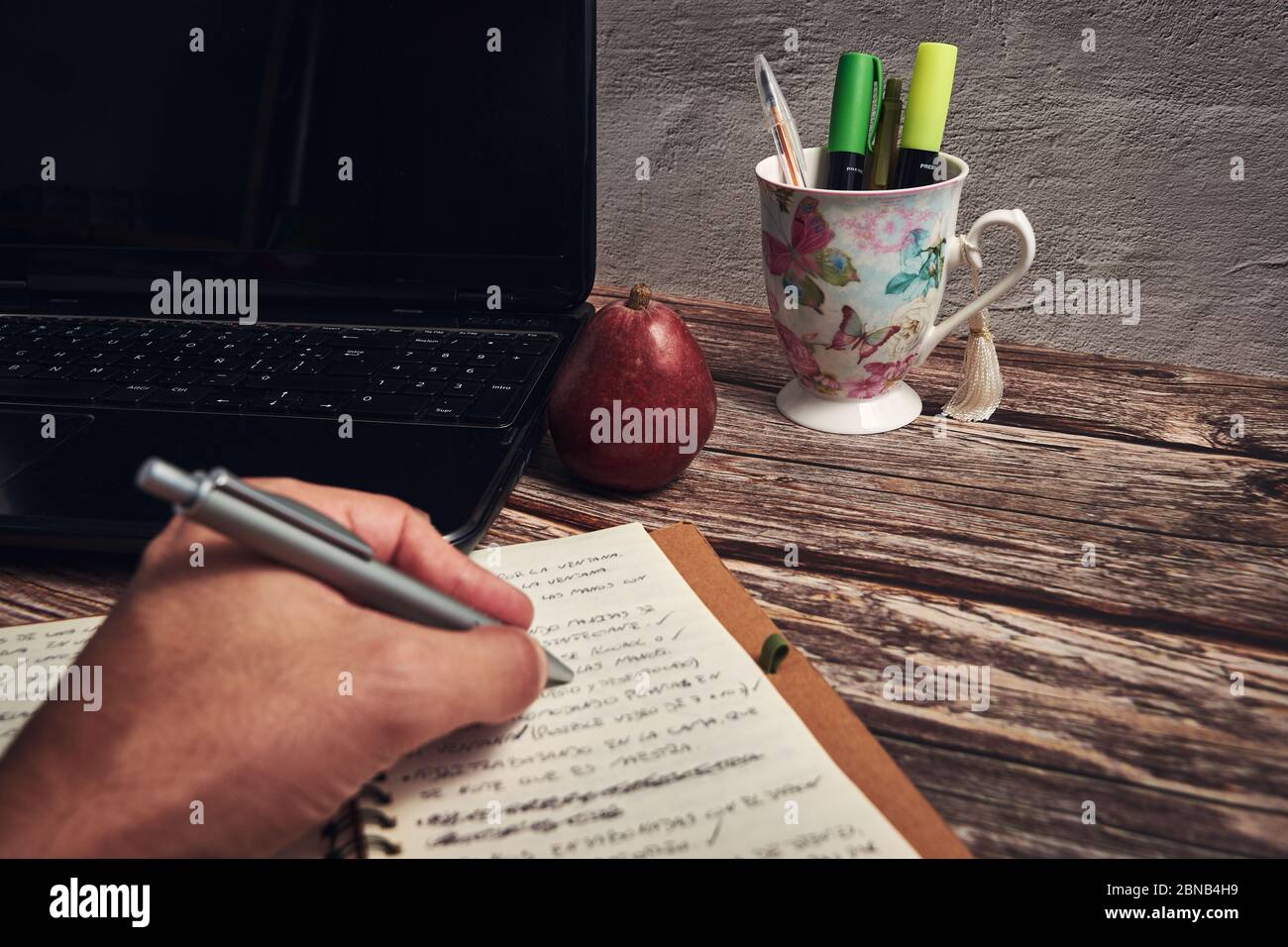 Cartoon apple school symbol icon hi-res stock photography and images ...