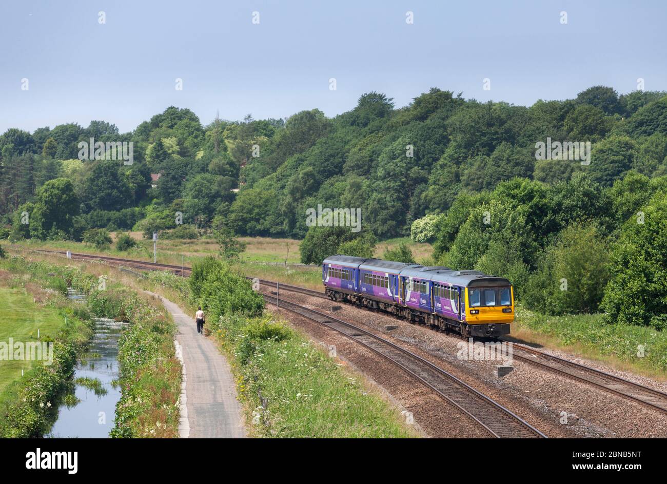 Sprinter and pacer train hi-res stock photography and images - Alamy