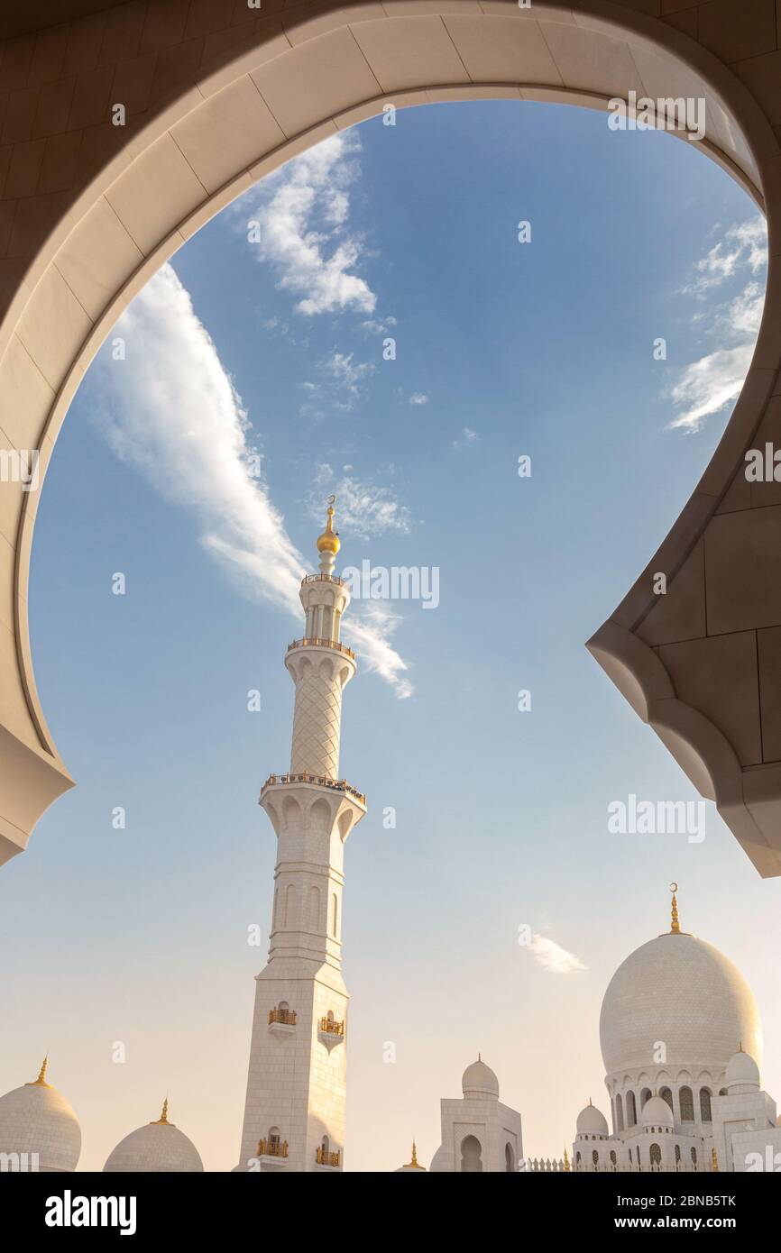 Light columns and doors hi-res stock photography and images - Alamy