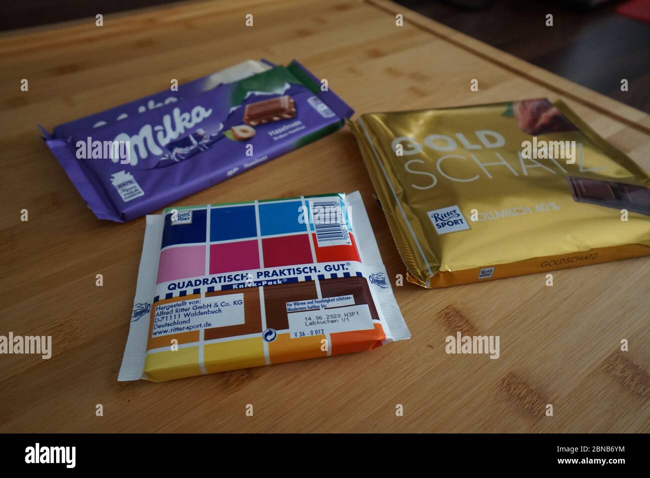Milka chocolate bars hi-res stock photography and images - Alamy