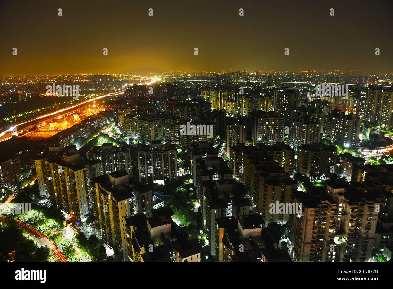 Delhi skyline hi-res stock photography and images - Alamy