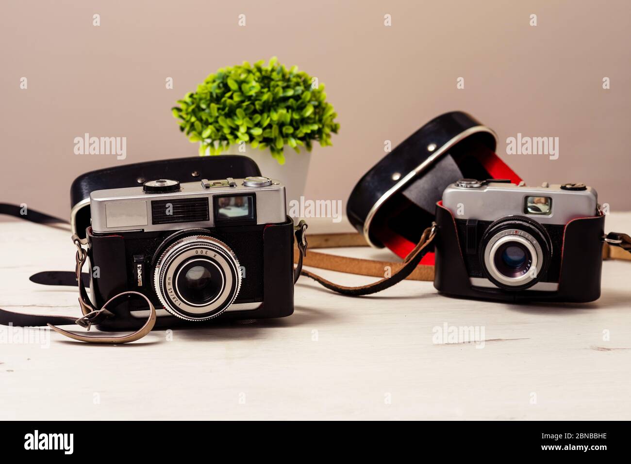 old miniature camera Stock Photo - Alamy