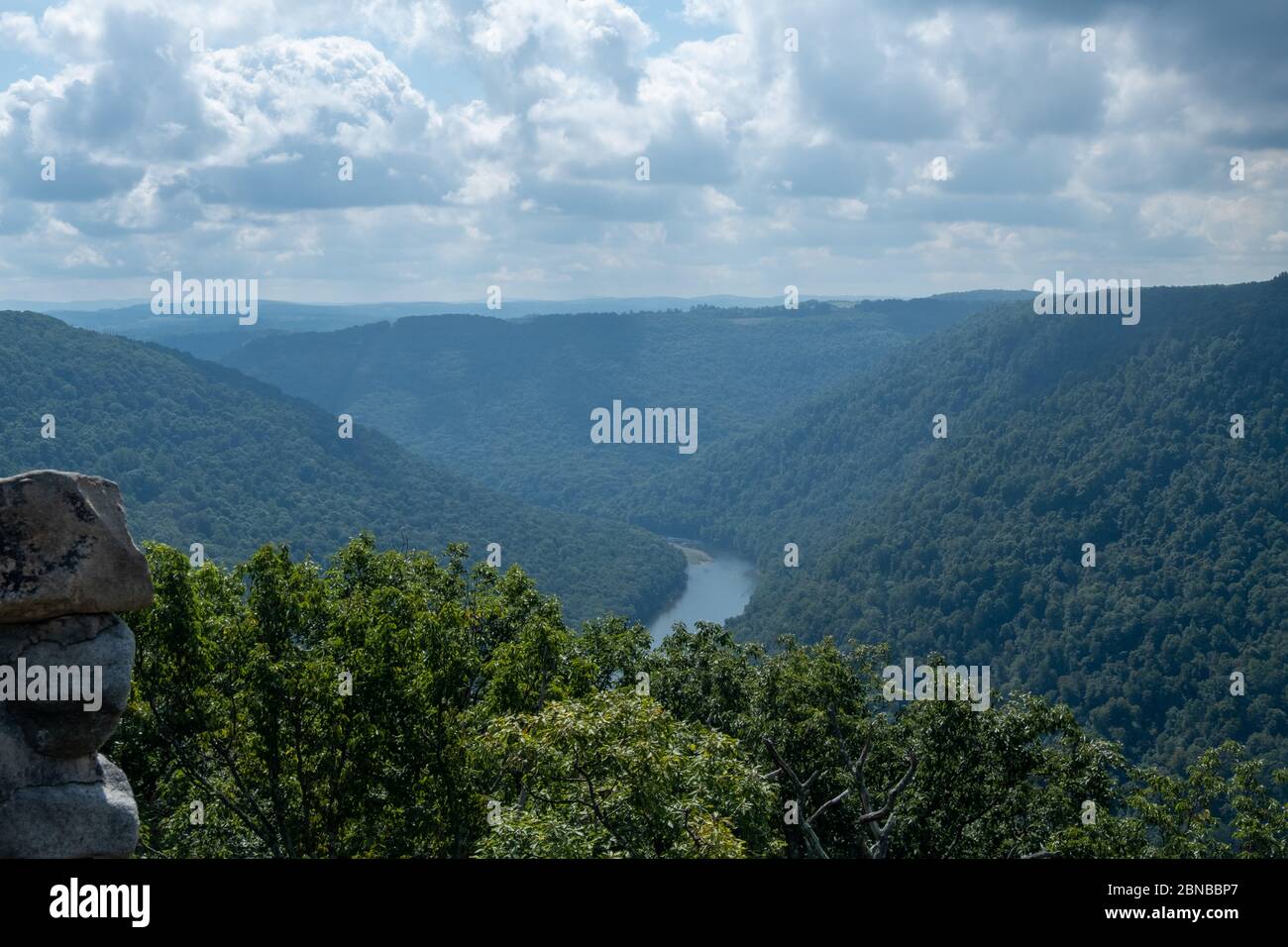 Look rock overlook hi-res stock photography and images - Alamy