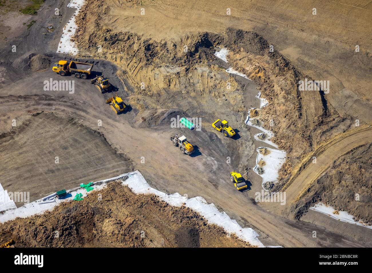 Landfill construction hi-res stock photography and images - Alamy